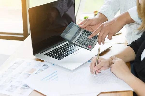 RFP和CHFP两个证书性质是不是一样的？哪个含金量更高？ - 知乎