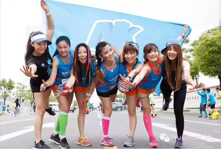 【nk约跑】第二批nk版超人定制团t又到货啦~!还有粉红色的哦~ 知乎